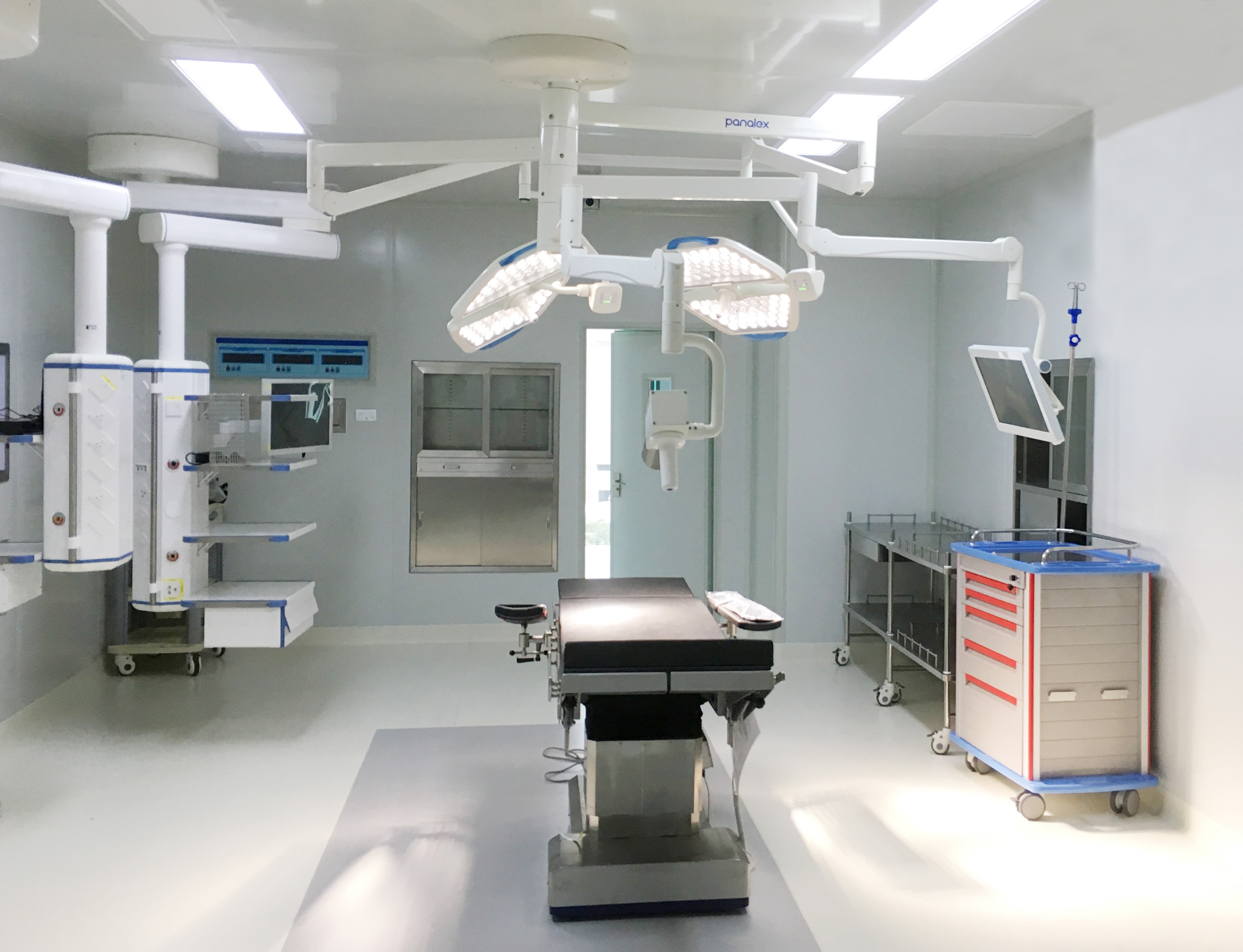 Hip Replacement Surgical Table - PAX MEDICAL